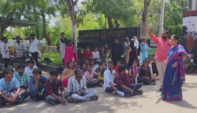 Students Boycott Classes At YVU, Demand Urgent Hostel Problem Solutions ...