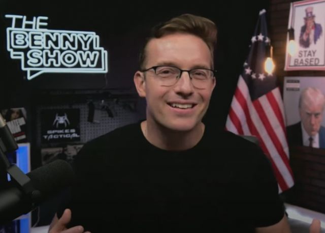 Dylan Mulvaney Has Unhinged Meltdown, Screams: 'I'm Still Famous ...